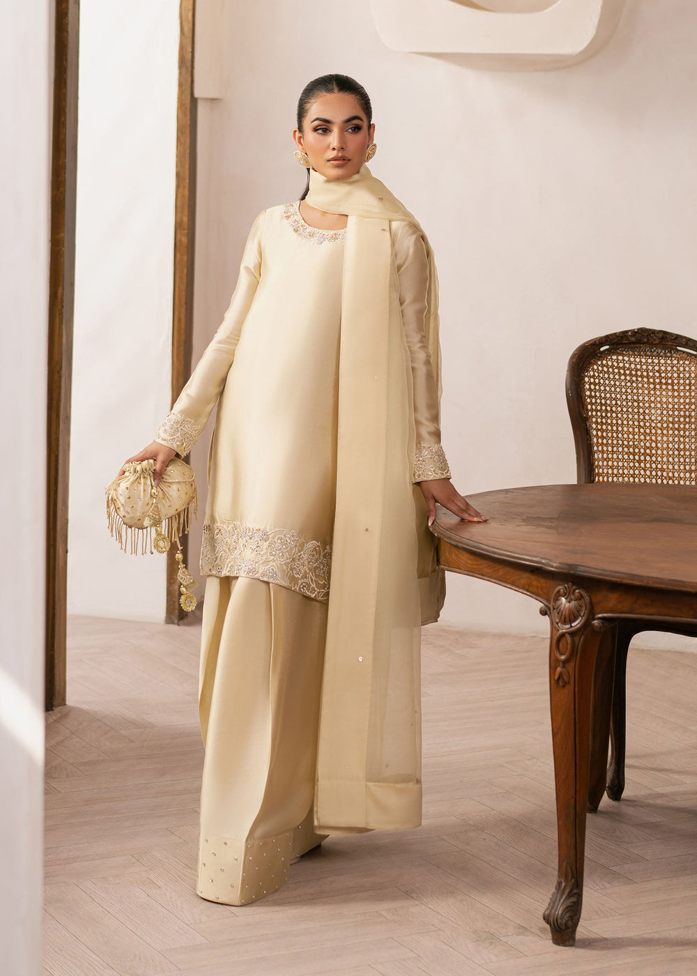 Collections – Dastoor Collection